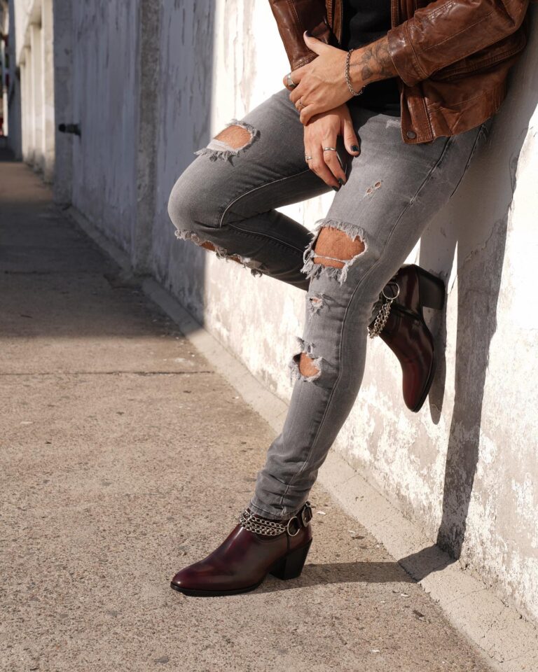 Bota piel color vino acabado brillante con accesorios desmontables ...