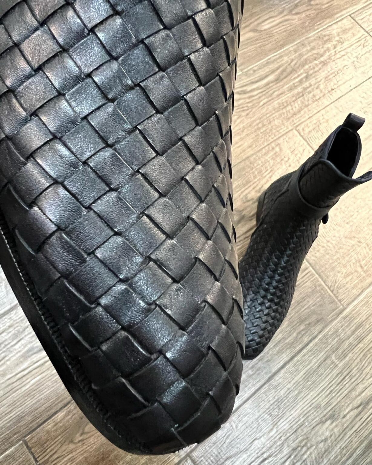 Botín tipo argentino piel negro tejido – Calzado Xicarú